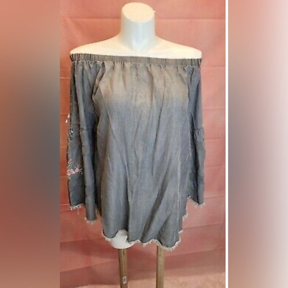 Standard Grace | Tops | Standard Grace Off The Shoulder Boho Shirt ...